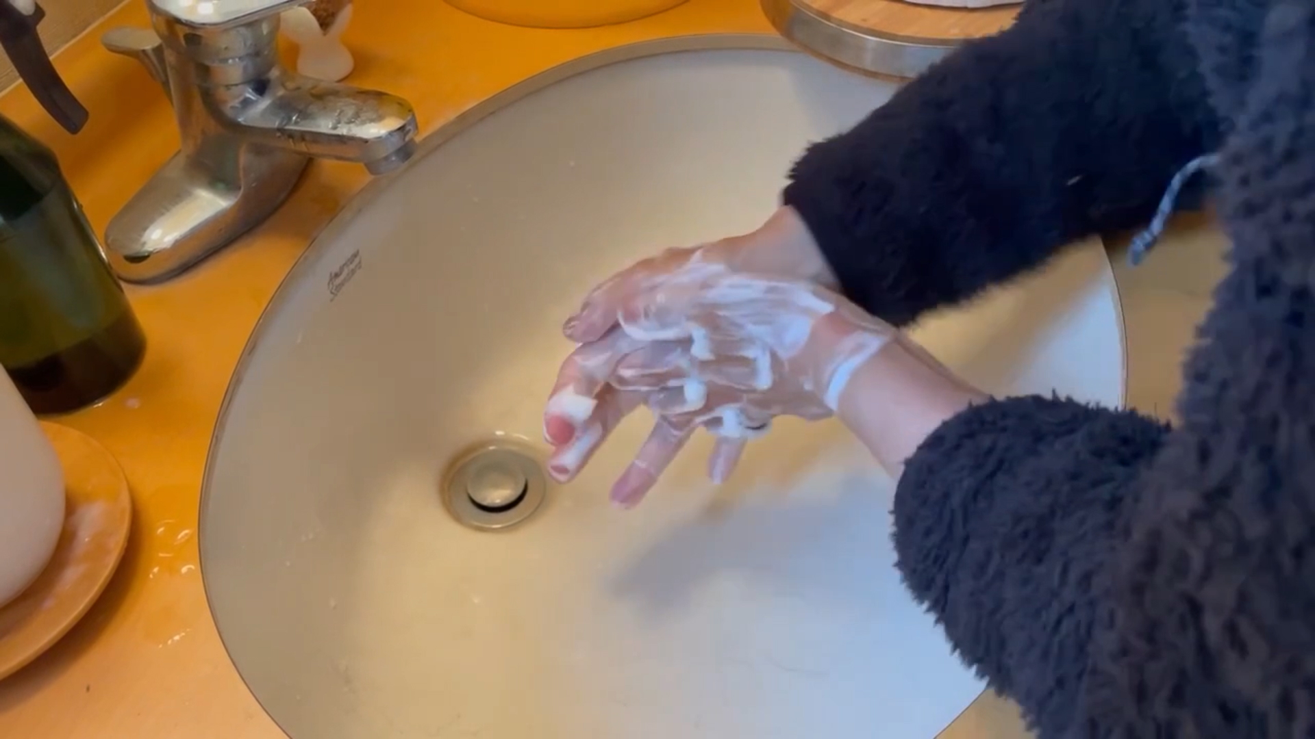 BS1スペシャル "コロナ メンタルクライシス" NHK-BS1（3月13日（土）20:00～20:49) 番組・映像制作実績 - バンエイト